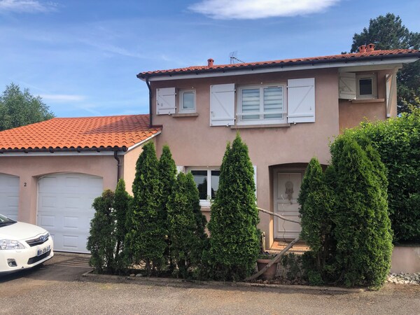 Maison 4 Chambres 3 Salles De Bains Piscine Et Tennis à 5 Min De Lyon - Saint-Cyr-au-Mont-d'Or