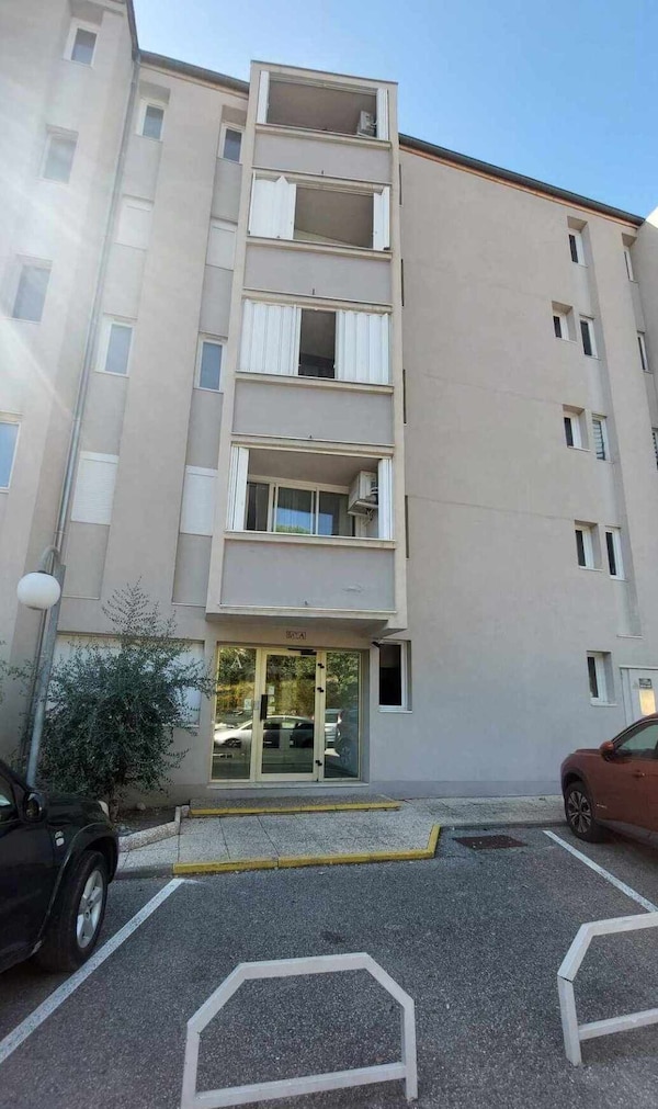 Studio Tout éQuipé Dans Une Résidence Calme - Valensole