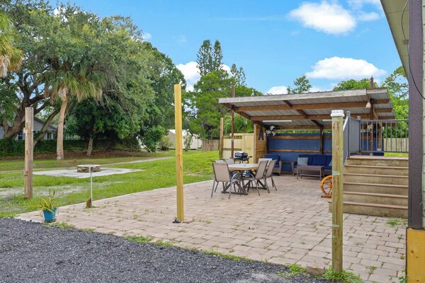 Secluded 4bed\/2ba Bungalow With Amazing Outdoor Space! - Merritt Island, FL