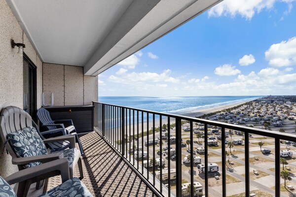 T1210 Myrtle Beach Resort: Relax In Coastal Comfort - Surfside Beach, SC