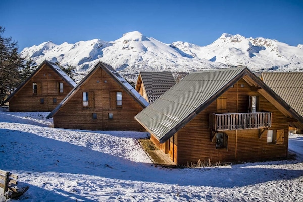 Chalet, 150m Du Centre Station, Vue Montagne, Remise En Forme, Terrasse, Parking, Télévision - Hautes-Alpes