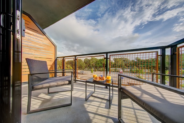 2-bedroom Apartment With Balcony - Miramar, FL