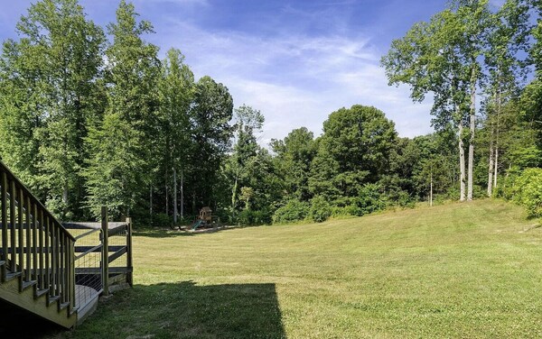 5 Bdrm Dog Friendly, Lake Access Getaway W/playground, Fire Pit & More - The Cove, Louisa