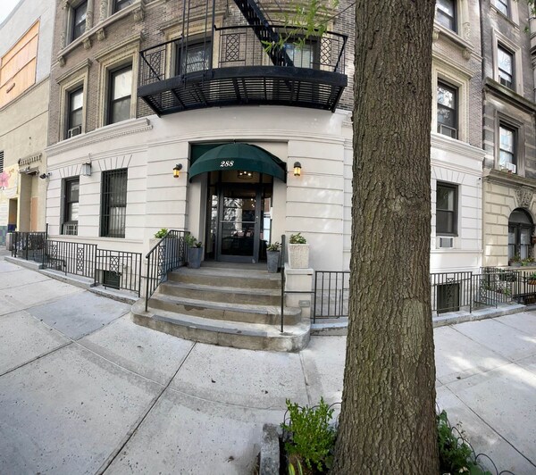 Charming 1-bedroom With Wifi And Ac In Best Location Vibrant New York - Hoboken, NJ
