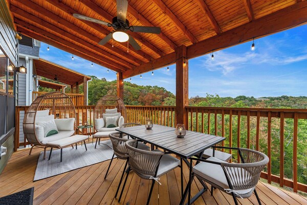 Spacious Lodge By Silver Dollar City & Table Rock Lake-hot Tub, Game Room, Pools - Table Rock Lake