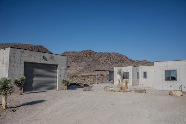 Cigar Mountain House - Terlingua