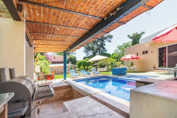 Bungalow En Chapala Con Alberca En áRea Común - Ajijic