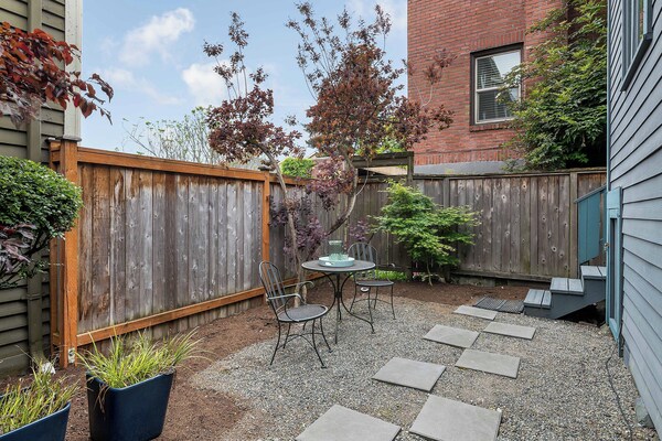 Cozy Capitol Hill Cottage - シアトル