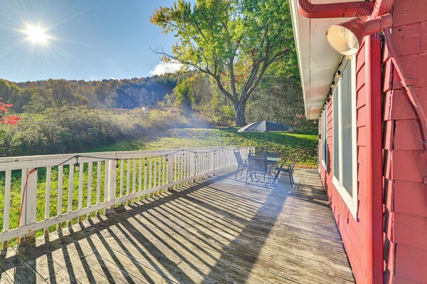 Pet-friendly Catskills Retreat: Fire Pit & Deck! - Roxbury, NY