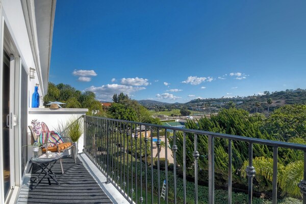 Southern Exposure W/ Private Balcony - San Marcos, CA
