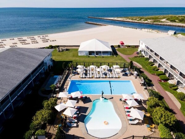 Pool Glimpse: Red Jacket Resort, 2 Queens, Pool Access, Boardwalk Fun, 2 Rooms - Dennis, MA