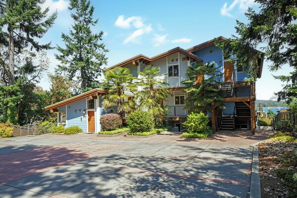 Great Getaway On Salt Spring Island - Full 2bdrm Condo - Unit103 - Salt Spring Island