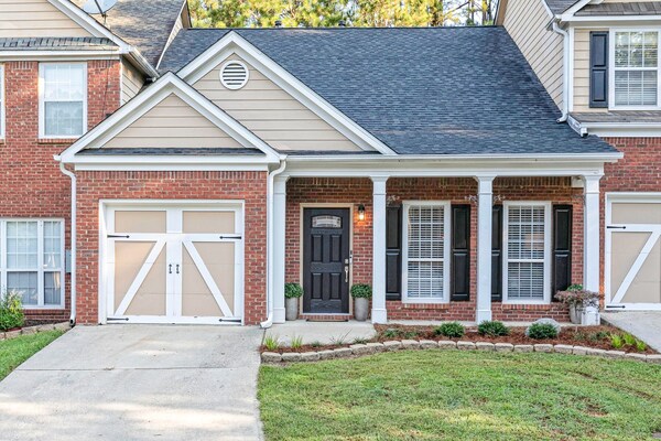 Spacious And Quiet 3-bedroom Townhome With Wifi And Ac In Acworth - Kennesaw, GA