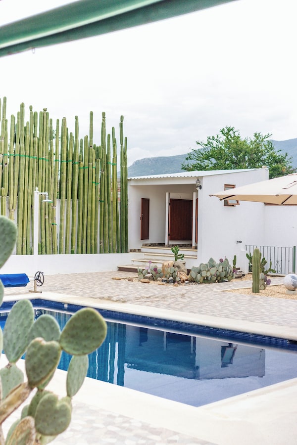 Bule Villas, 1bed/1bath;\nel Cielito Lindo: Fitness Room, Heated Pool, Wifi - Oaxaca