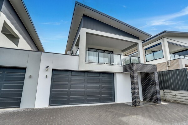 A+ Location | Views | Games | Balcony | Bbq+dining - Victor Harbor