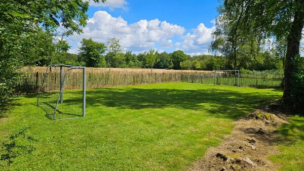Homerez - Ruim Opgezette Gezinswoning In Haut-fays - Daverdisse
