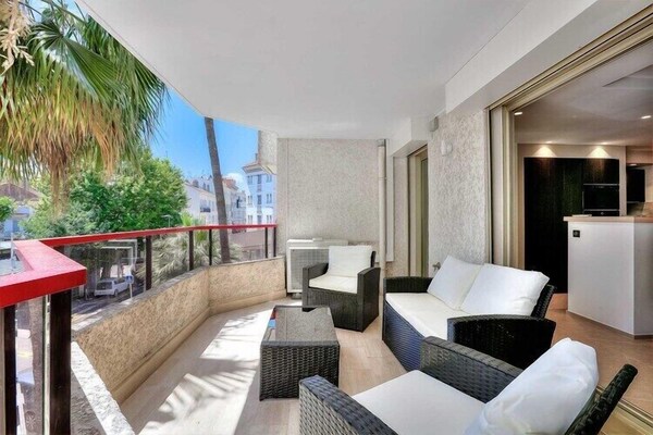 Luxury Flat With Balcony - 2br/6p - Cannes - 坎城