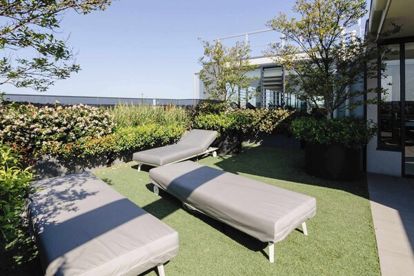 Abbotsford Abode With Pool, Parking & Gym - Ivanhoe