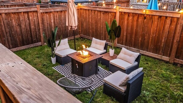 Family Retreat W/ Pool Table, Fire Table & Bbq - Milton