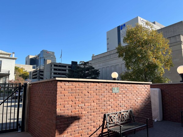 Bright Unit W/ Free Parking | Medical Facilities - Kentucky Derby - Louisville