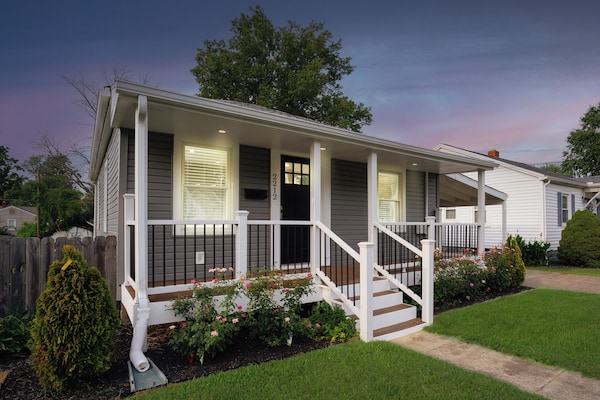 Peaceful Retreat W/backyard-3br-free Parking - 에번즈빌