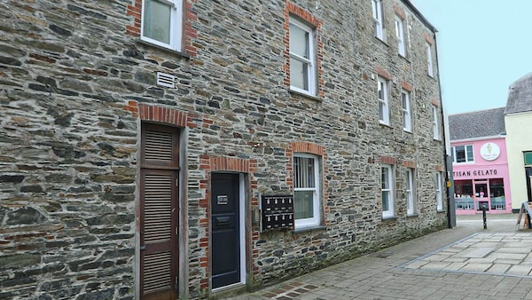 The Loft - One Bedroom Cottage, Sleeps 2 - Port Isaac