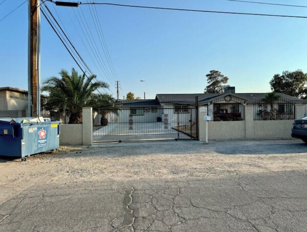 Luxe Casita 4 Mins From Allegiant Stadium & Strip + Rv Parking - M Resort Spa Casino