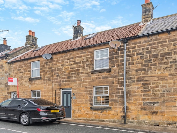 2 Bedroom Accommodation In Castleton Near Whitby - Staithes