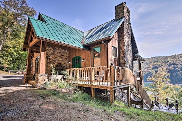 Lakefront Cabin With Fire Pit, Lift Down To The Dock, Hot Tub, Bean Bag Toss - Norris Lake, TN