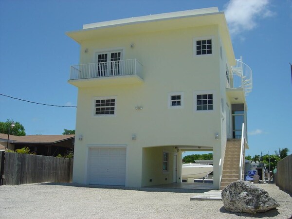 3-bedroom Waterfront Home In Key Largo With Dock - Key Largo