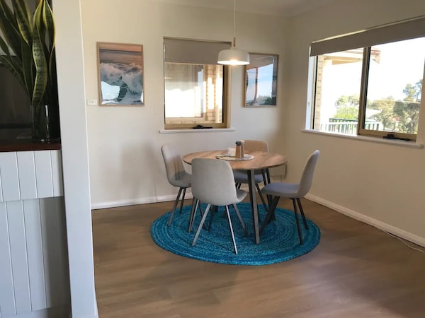 Marina Luxury Apartment With Ocean Views Beresford - Geraldton