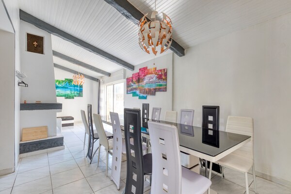 Villa 'Grande' Mit Privater Terrasse, Privatem Garten Und Wi-fi - Le Grau-du-Roi