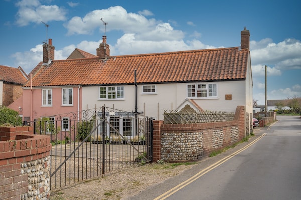 Rose Cottage | Winterton Cottages - Winterton-on-Sea