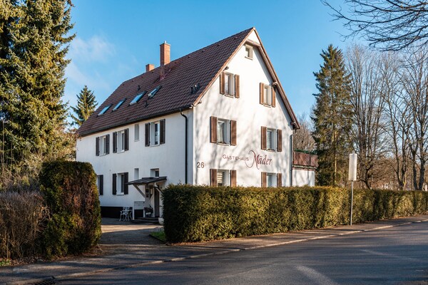 Einzimmerapartment 'Nr 8' Mit Gemeinschaftsterrasse, Gemeinschaftsgarten Und Wi-fi - Trossingen
