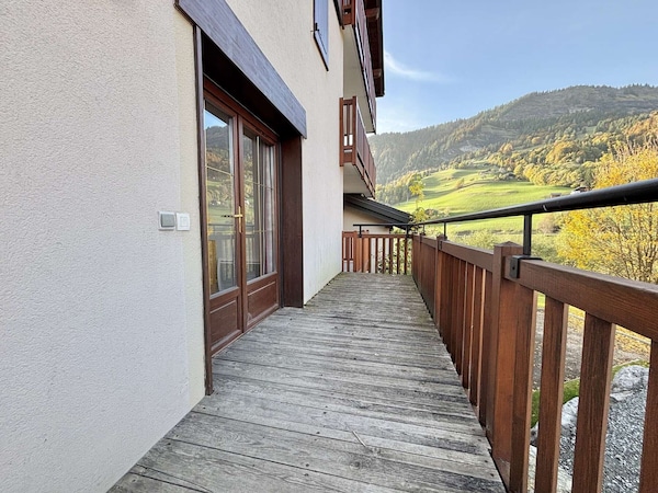 Appartement 2 Pièces à Flumet, Aux Pieds Des Pistes, Piscine, Animaux Bienvenus, Parking Inclus - Lac des Evettes