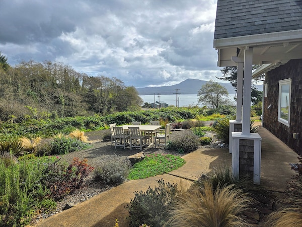 New Listing! Bay View And Walking Distance To Netarts Bay And The Ocean - Tillamook, OR