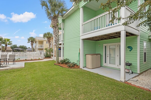 Colorful Cottages! Luxuriously Updated, Pool, Just Steps To The Beach! - Panama City, FL