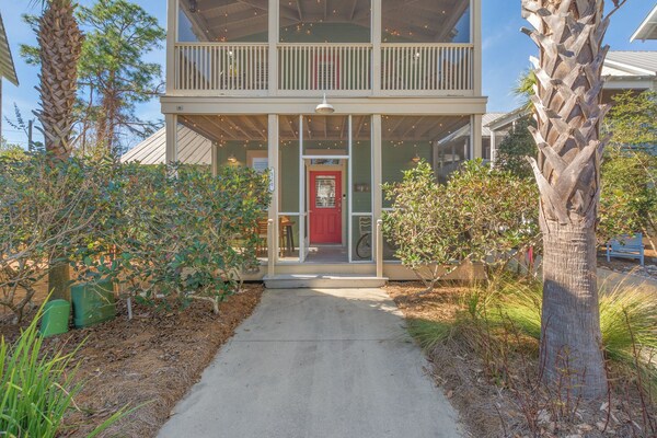 Family Friendly, 3 Pools, Hot Tub & Grills! - Port St. Joe, FL