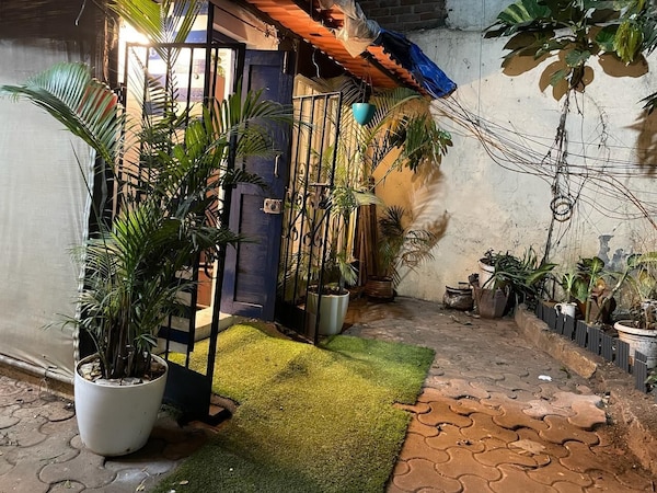 Charming Independent Cottage At Carter Road, Bandra, Mumbai - Mumbai