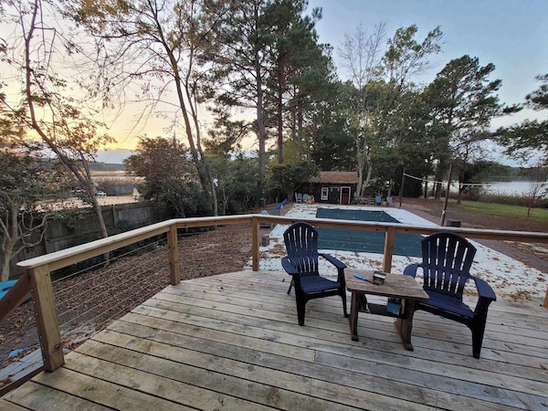 Spacious 4-bedroom House With Pool In Quiet Newport News Neighborhood - 約克鎮