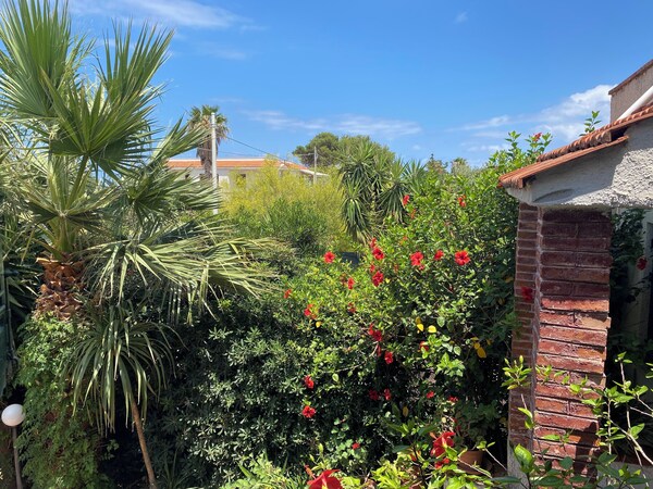 Villa 150 Meters From The Sea And 5 Km From The Airport. Villa Melina. - Carini