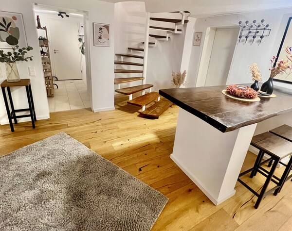Gemütliche Souterrain Wohnung Direkt Neben Der Uniklinik Homburg - Homburg