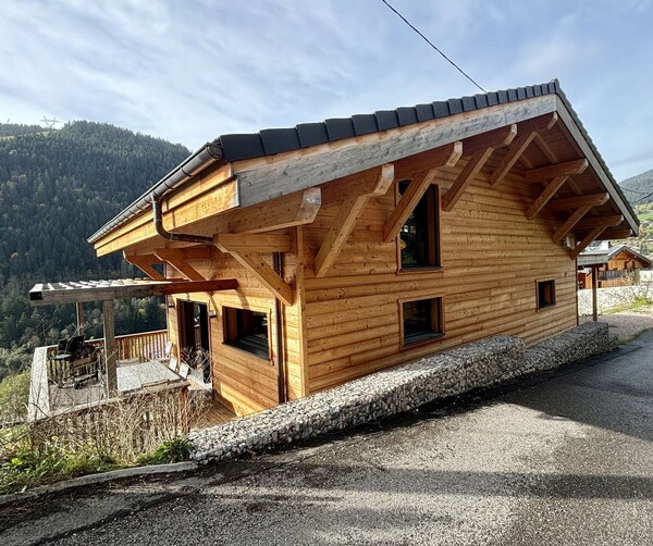 Chalet Des Freinets : Proche Centre De  Châtel Et Au Calme - Châtel