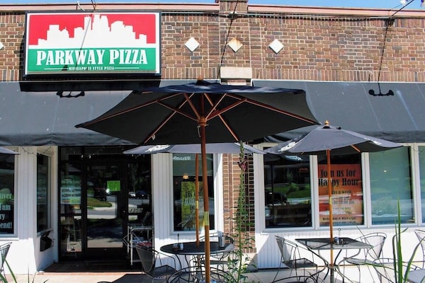 Stay In Comfort, Explore With Ease Your Ideal Minneapolis Getaway! - Saint Paul, MN