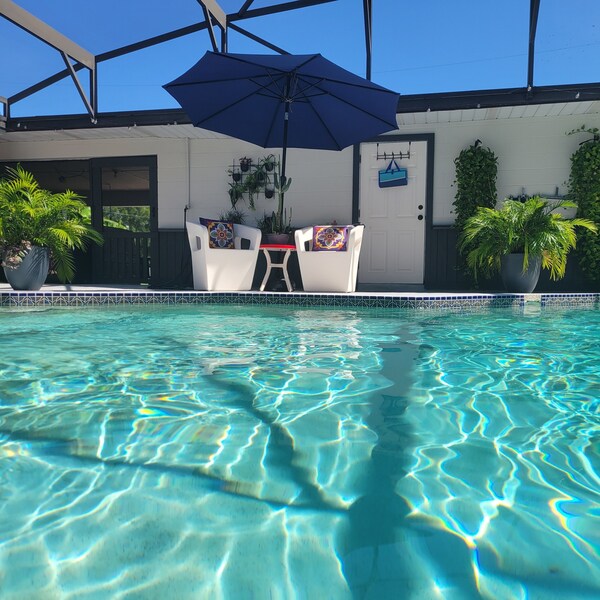 Cozy 2-beds Family Friendly Apt W/ Pool, Full Kitchen In Downtown Kissimmee - St. Cloud, FL