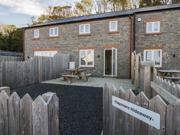 Edgemere Hideaway, Pet Friendly, With A Garden In Cartmel - Cartmel