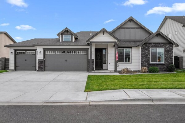 The Fernow Flat - Close To Hanford - Richland, WA