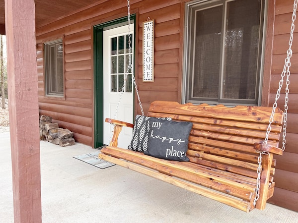 Owls Nest Cabin With Hot Tub Near Pomme De Terre Lake! - Pomme de Terre Lake, MO