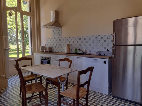 Elegance And Charm Of A Château In Burgundy With The Comfort Of A Villa - Paray-le-Monial