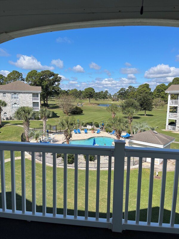 Awesome 2 Bdrm, 2 Full Bath With Gorgeous Views Of The Golf Course And Pool! - Conway, SC